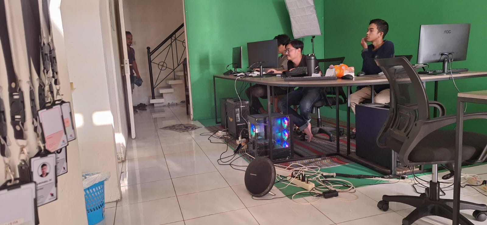 Ray Studio: Perpanjang Magang untuk Project Industri - Diyarko.Com